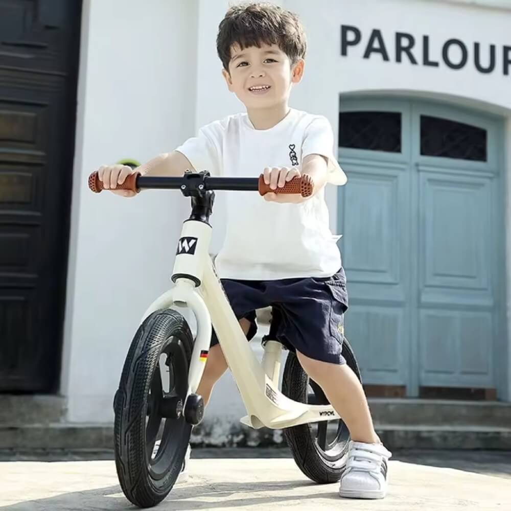 Adjustable Balance Bike - Perfect for Years to Come! – Smartoon Kids